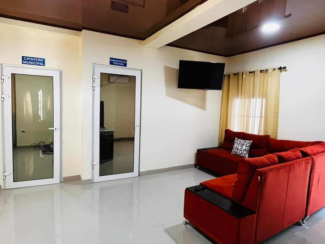 Inauguran Moderno Palacio Municipal en Balfate, Colón - ElComejamo